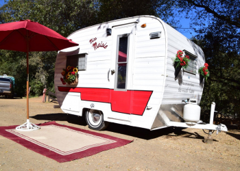 Full hook up RV Sites on the American River in Coloma